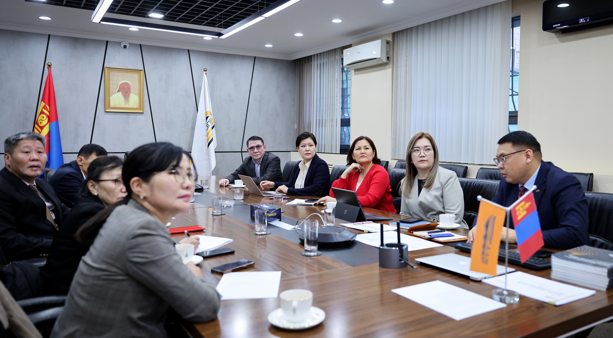 Duuren Life АТГ ын дэргэдэх Олон нийтийн зөвлөл “Эрдэнэс Тавантолгой” д ажиллажээ