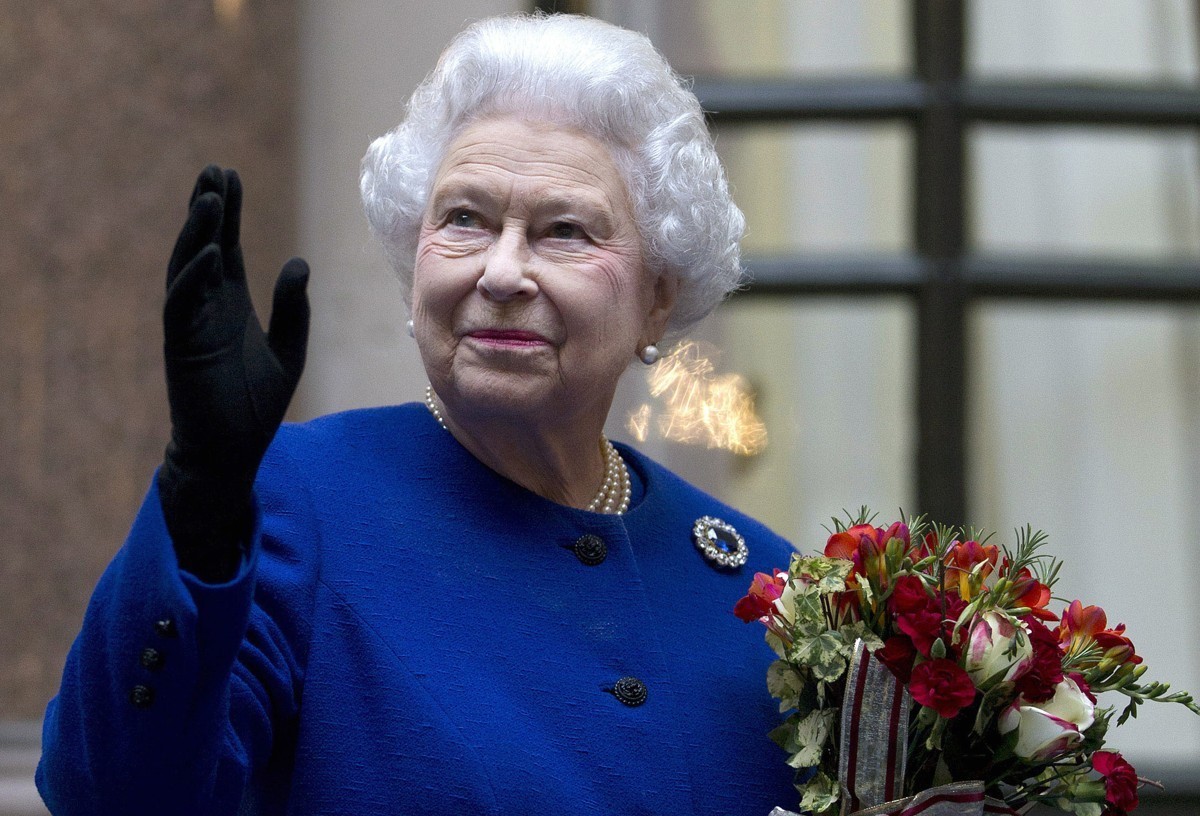 Duuren Life Их Британи Хатан хаан Ii Элизабэтийн дурсгалын танхим байгуулна